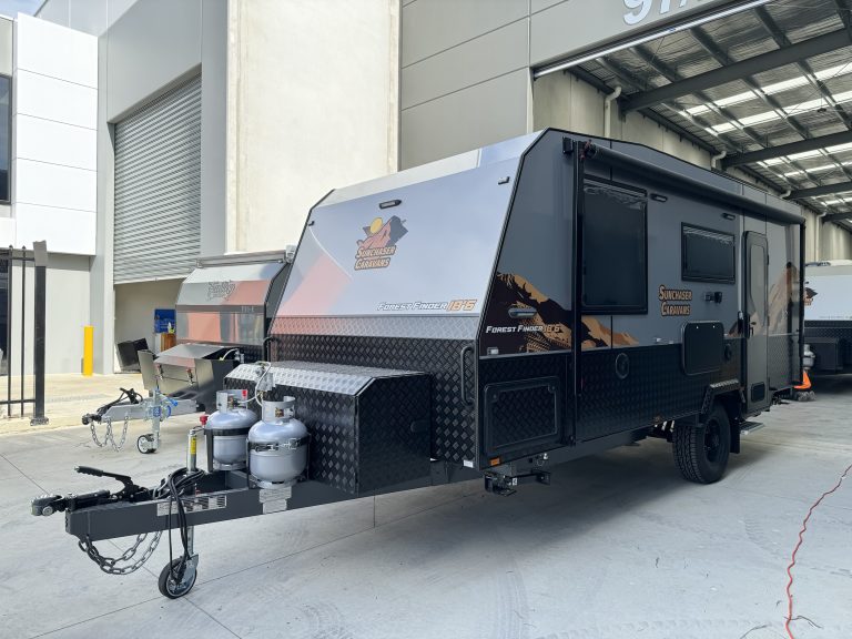 RVBarn | Big Man Trailer, Sunchaser & Fantasy Caravan Dealer