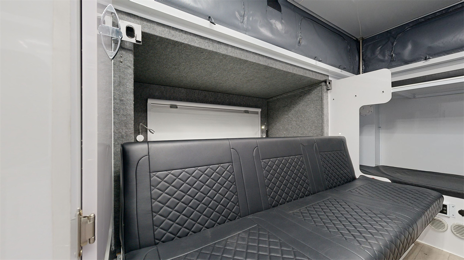 16ft Caravan with Ensuite (FE-15D)